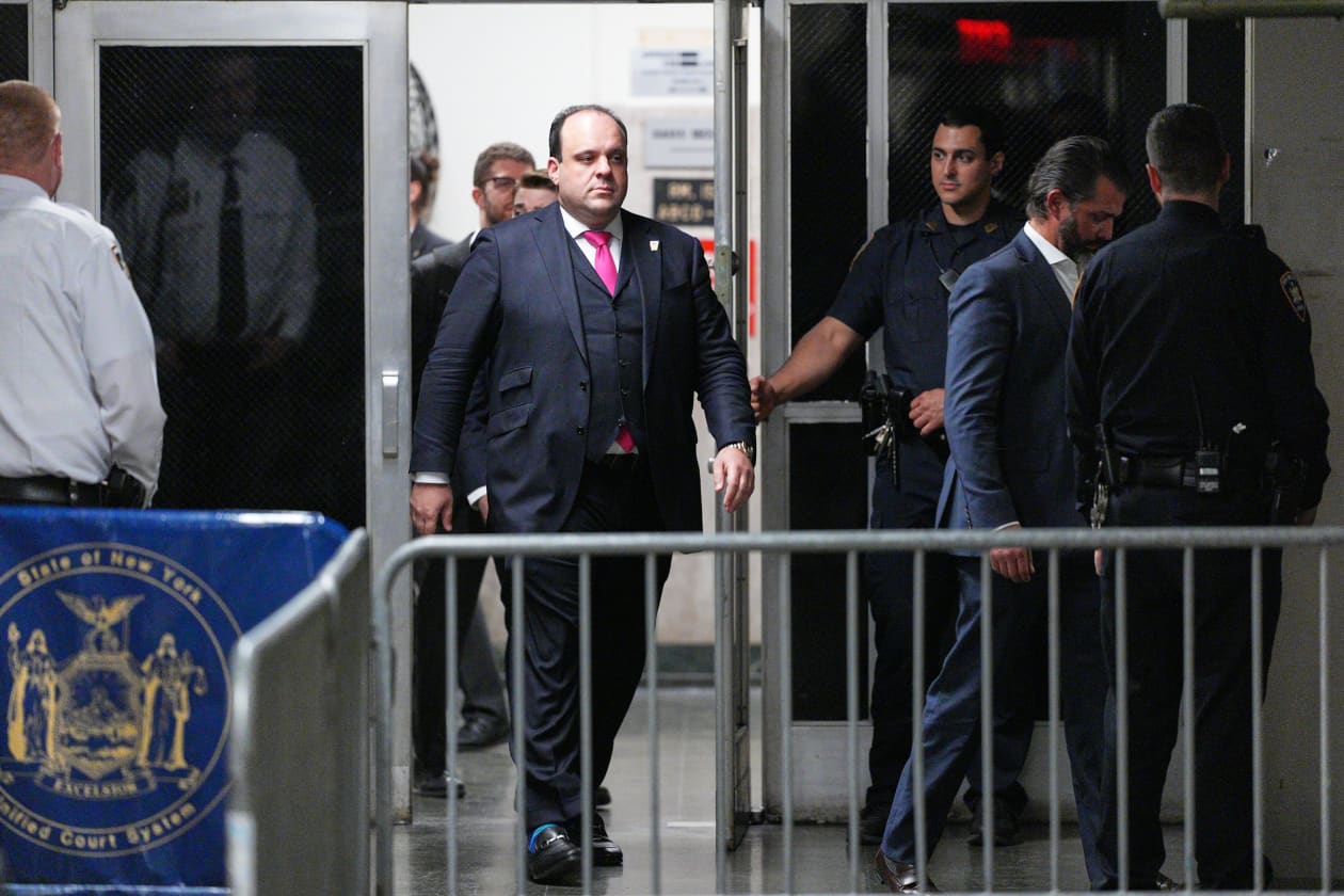 Longtime Trump ally Boris Epshteyn enters not-guilty plea in Arizona ...