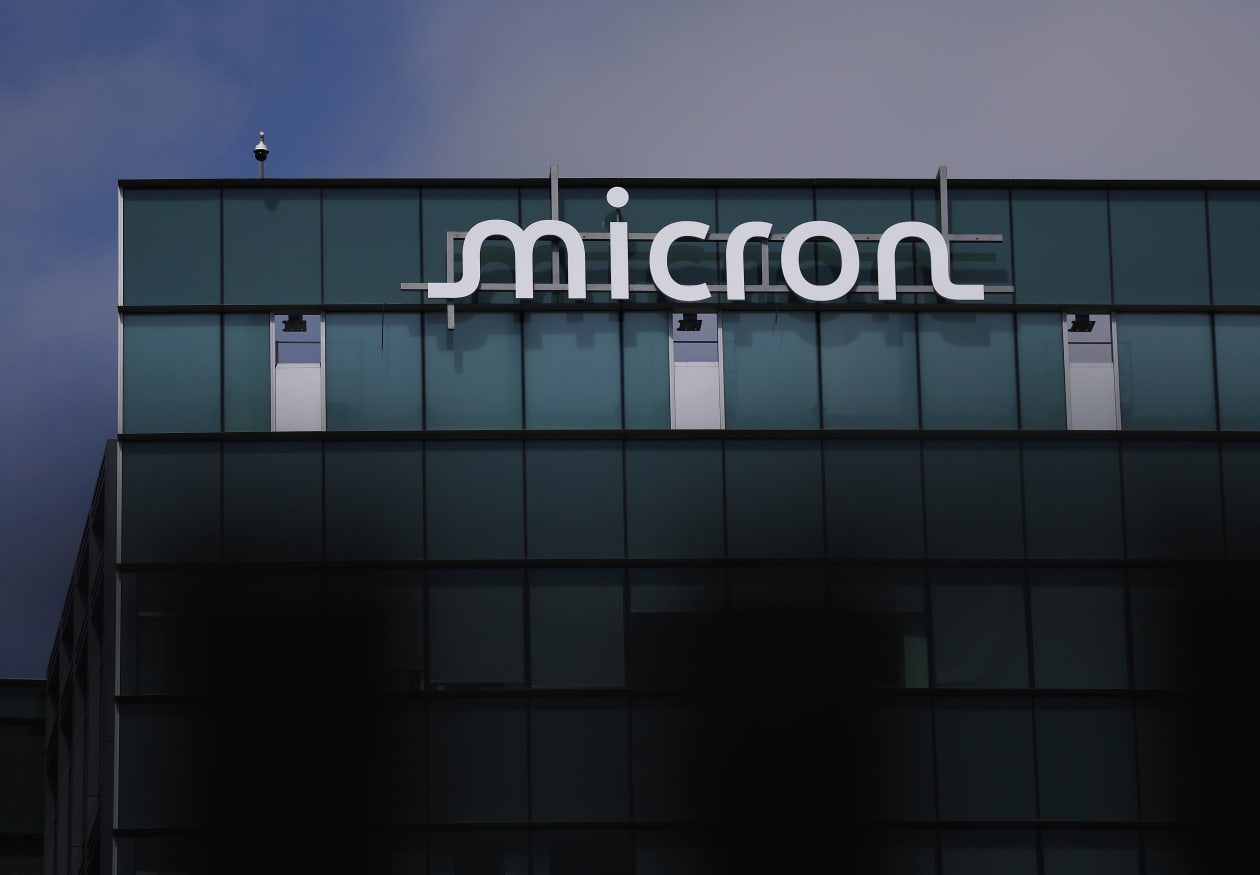 Micron’s stock soars toward fresh highs as a ‘virtuous cycle’ for ...
