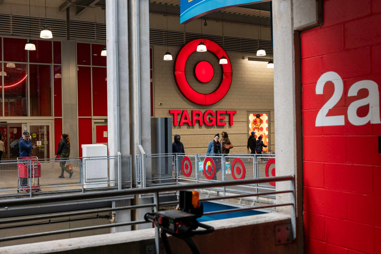 Target’s stock dives after profit misses, as many Americans have ‘maxed ...