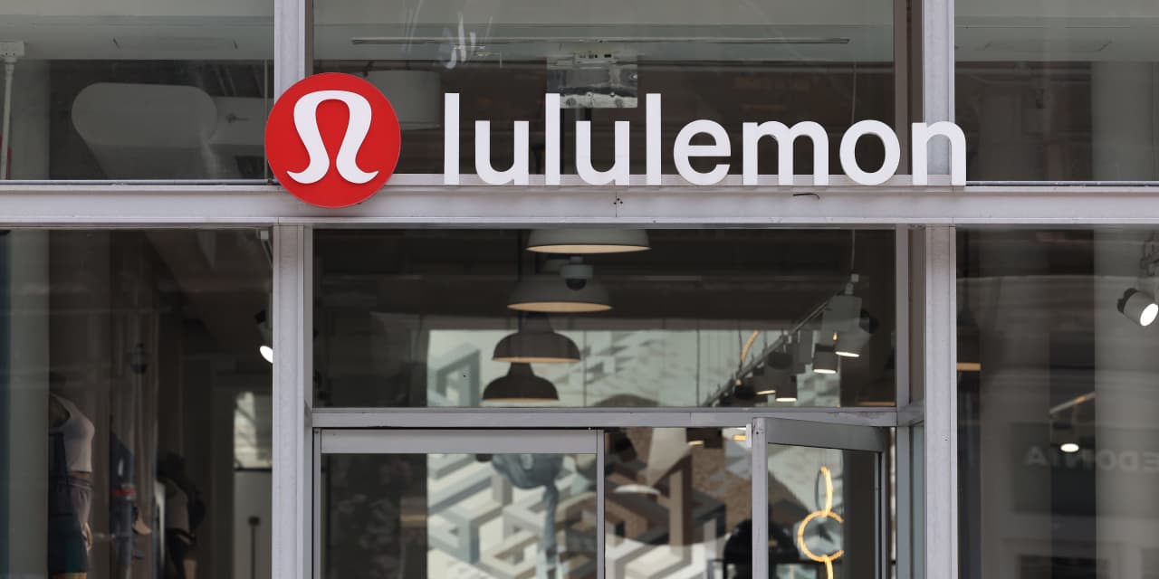 Lululemon’s stock is still a buy, even as customers are feeling the ...