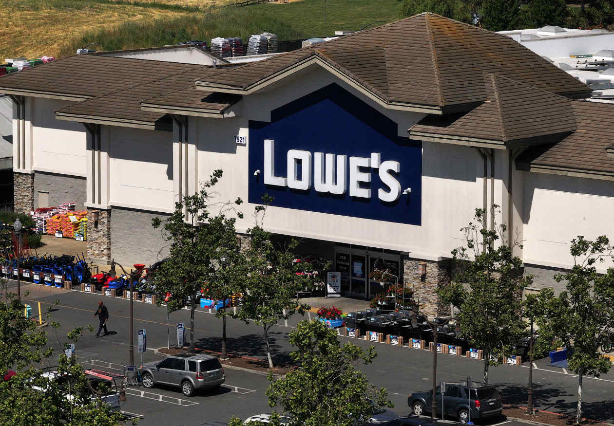 Lowe’s tops Home Depot with an $8.8 billion buyout deal and an earnings ...