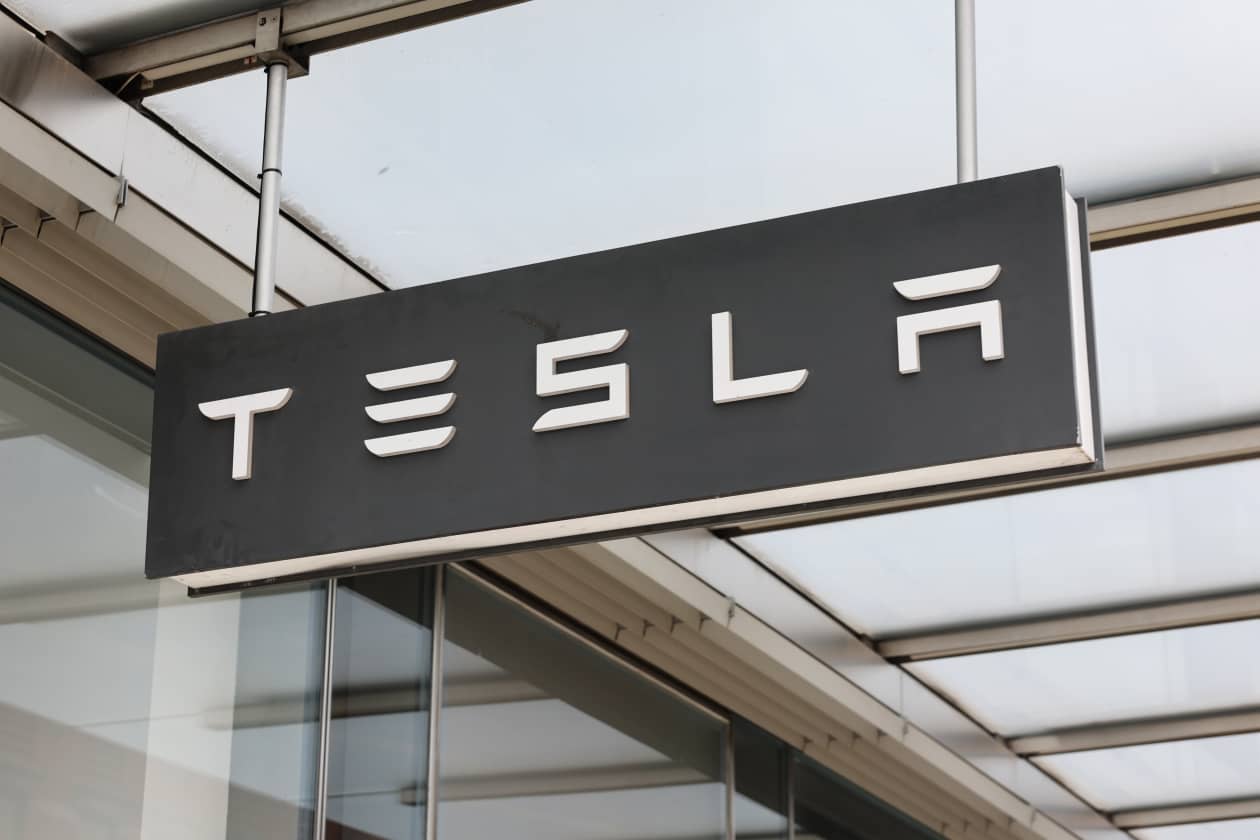 Tesla’s stock clinches 10-day winning streak, closing at highest point ...