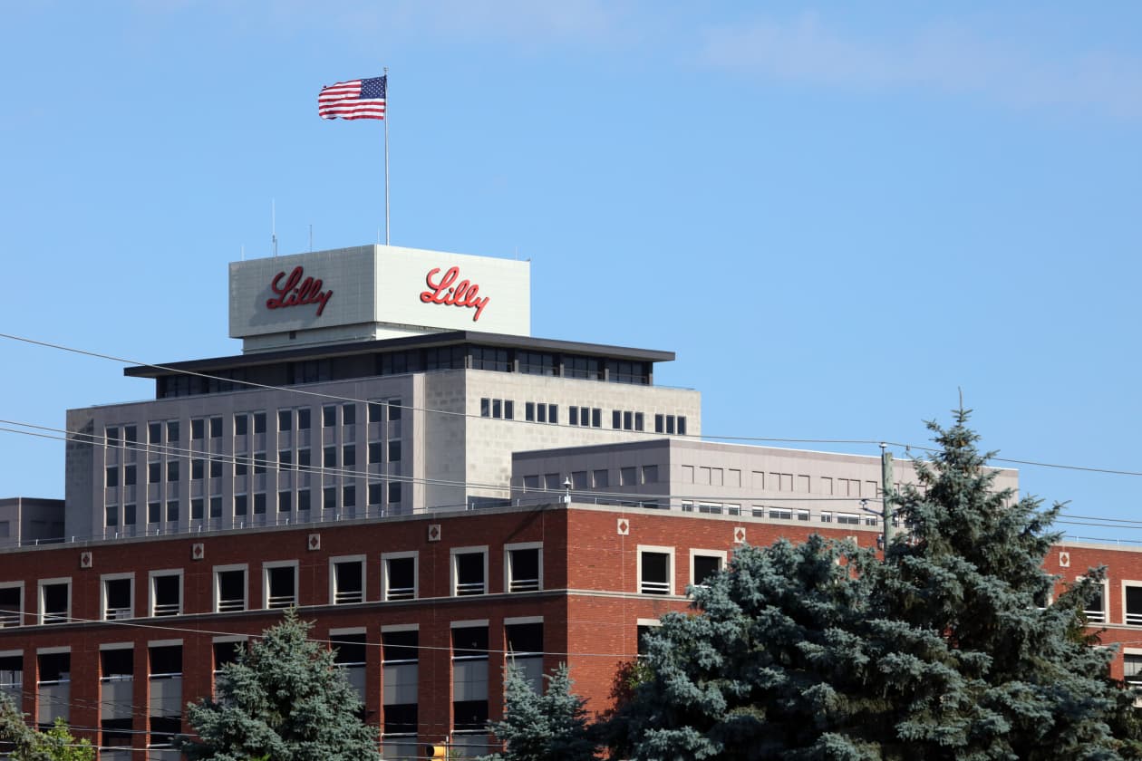 Eli Lilly’s stock has crushed Nvidia’s in recent weeks. What history ...