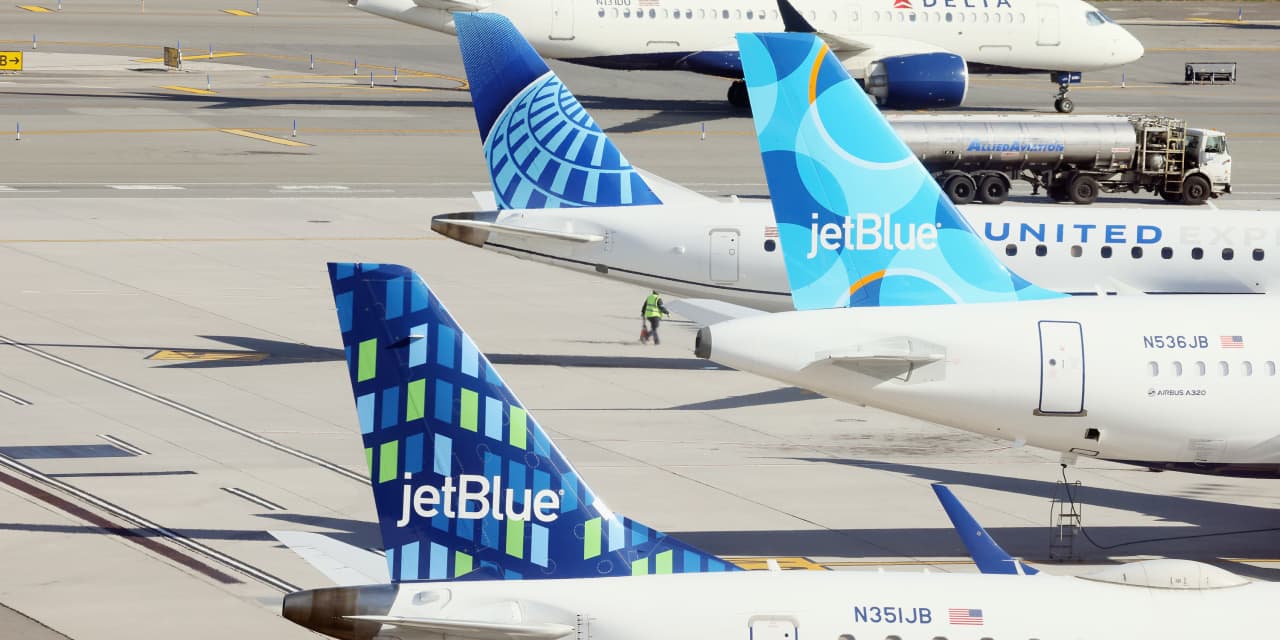 U.S. airline stocks are soaring as cheaper jet fuel and insatiable ...