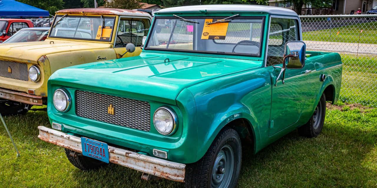 The ’70s are back—and so is the Scout SUV. VW promises first models ...