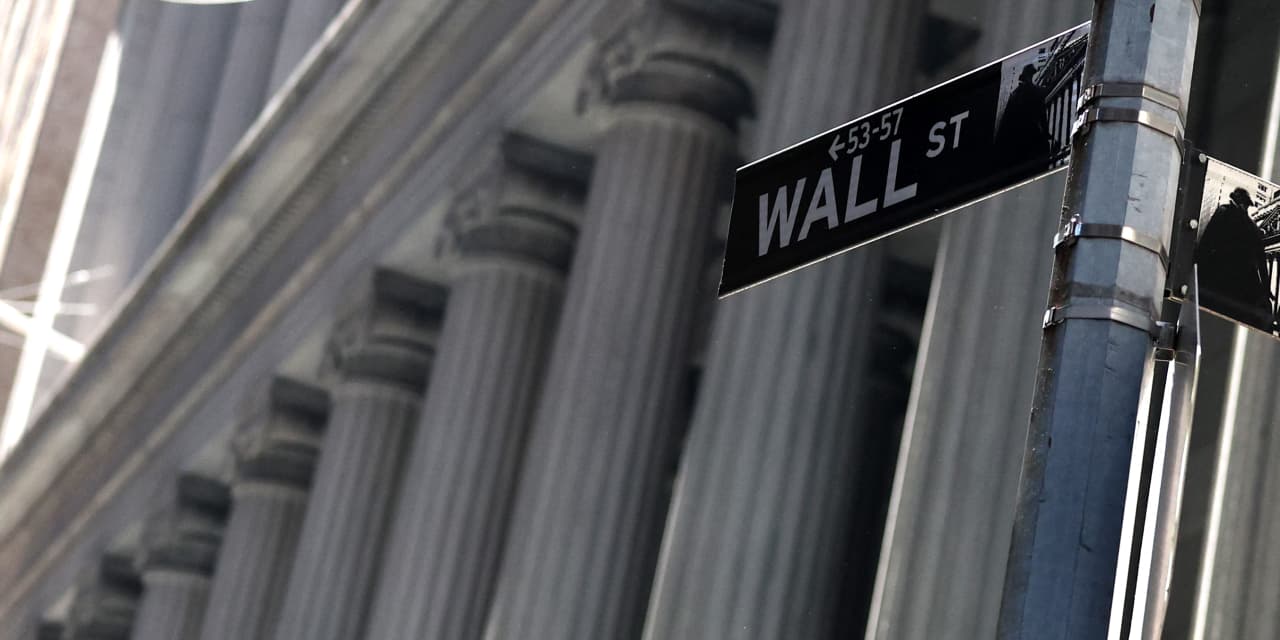 All eyes are now on the bond market as oil prices fall. Will the Fed ...