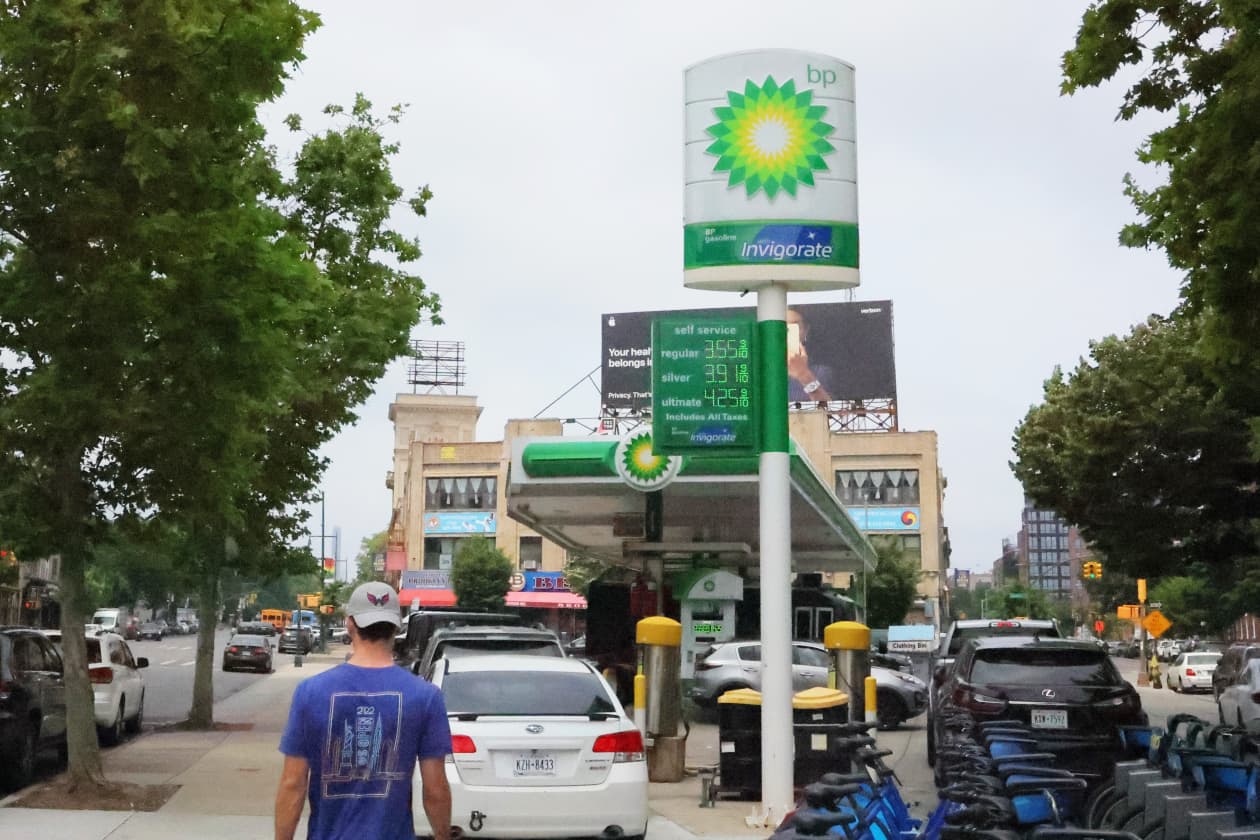 BP says high production and strong trading will offset oil and gas ...