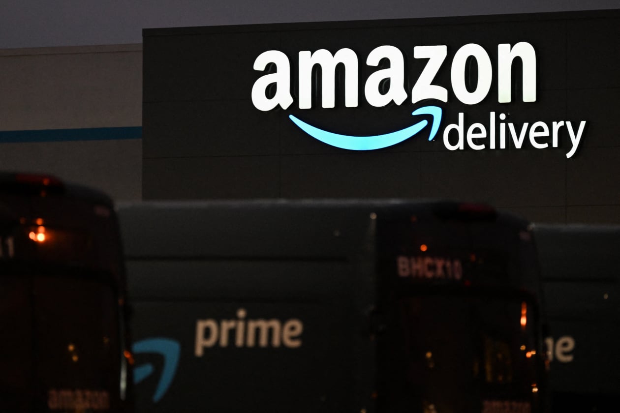 Amazon’s stock resumes its breakout. Losing some UPS deliveries won’t ...