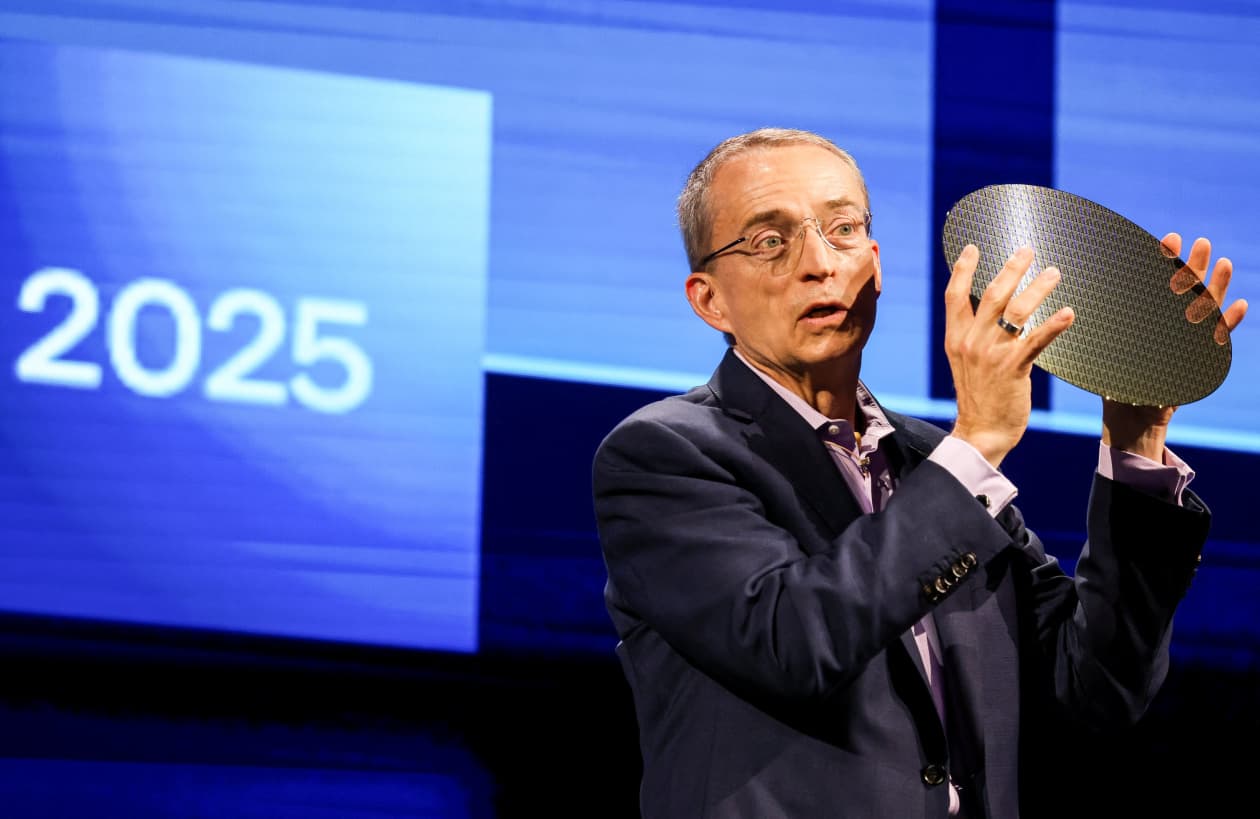 Opinion: Intel’s next CEO faces ‘deadweight’ that won’t be easy to lift ...