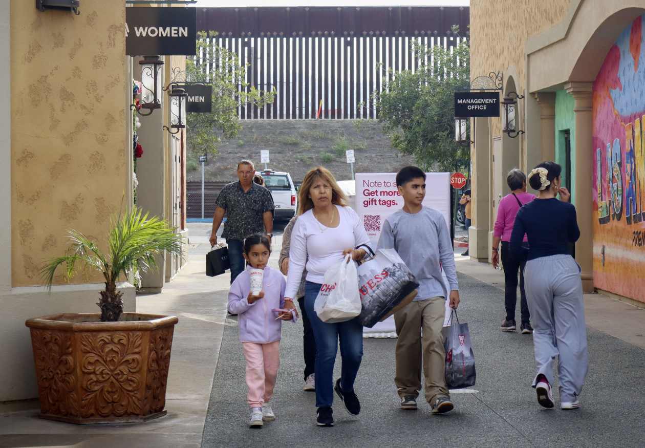 Consumer sentiment falls to lowest level in over two years as worries ...