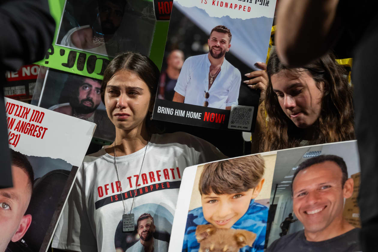 Israel and Hamas reach tentative U.S.-brokered deal to pause conflict ...