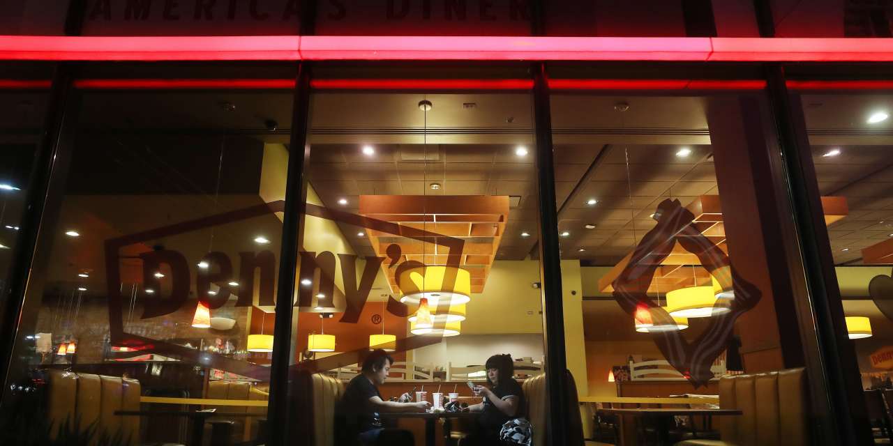 Denny’s offers mixed views on restaurant industry, as bigger rivals ...