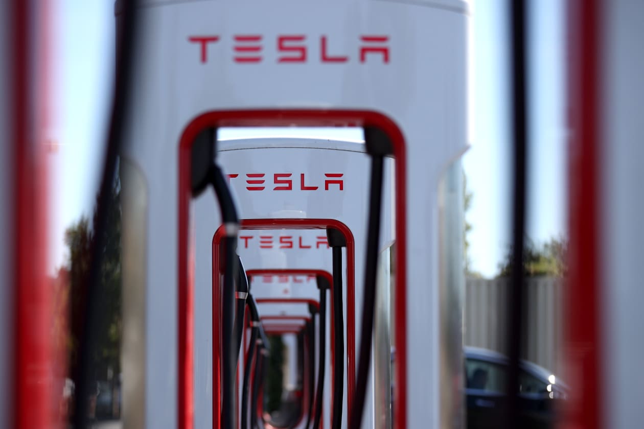Tesla joins forces with Chinese battery maker CATL, and it’s a ‘game ...