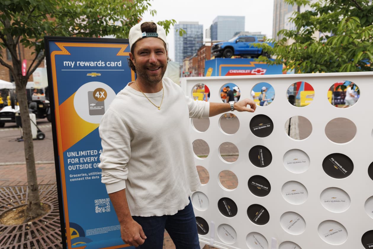 General Motors says Barclays will replace Goldman Sachs as rewards-card ...