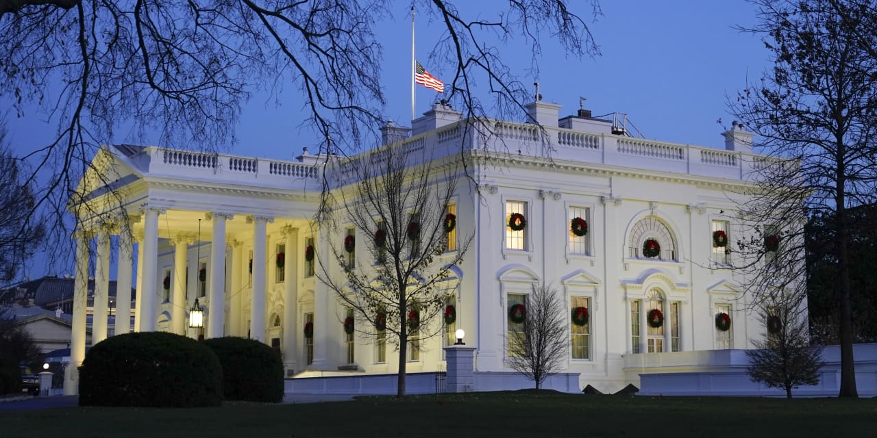 Trump reverses plan for top government officials to get early ...