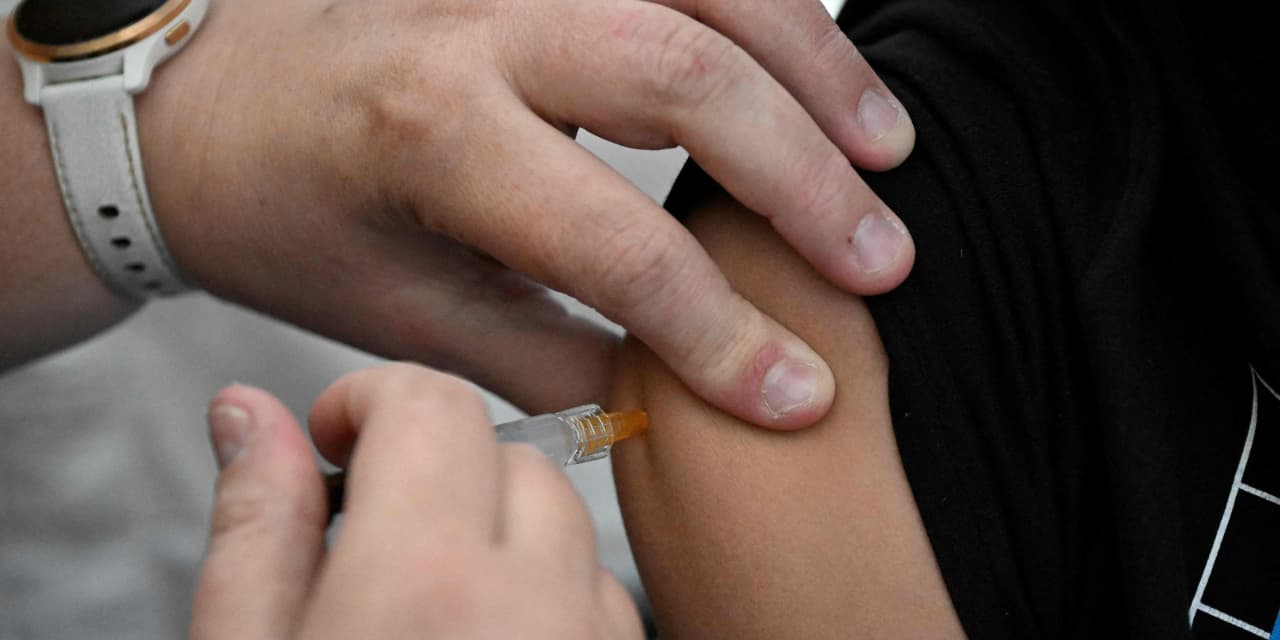 HPV vaccine can have big health benefits for men, research shows - WSJ