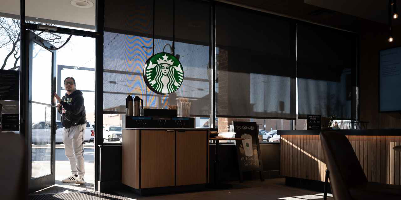 How restaurant chains are competing on in-store vibes to win back ...