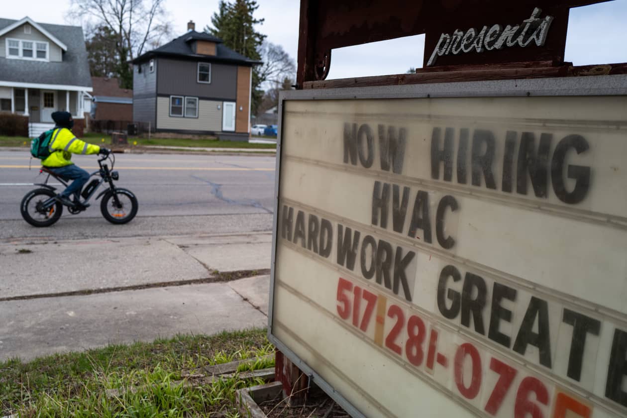 Jobless claims rise slightly to 219,000 in latest week — but the labor ...