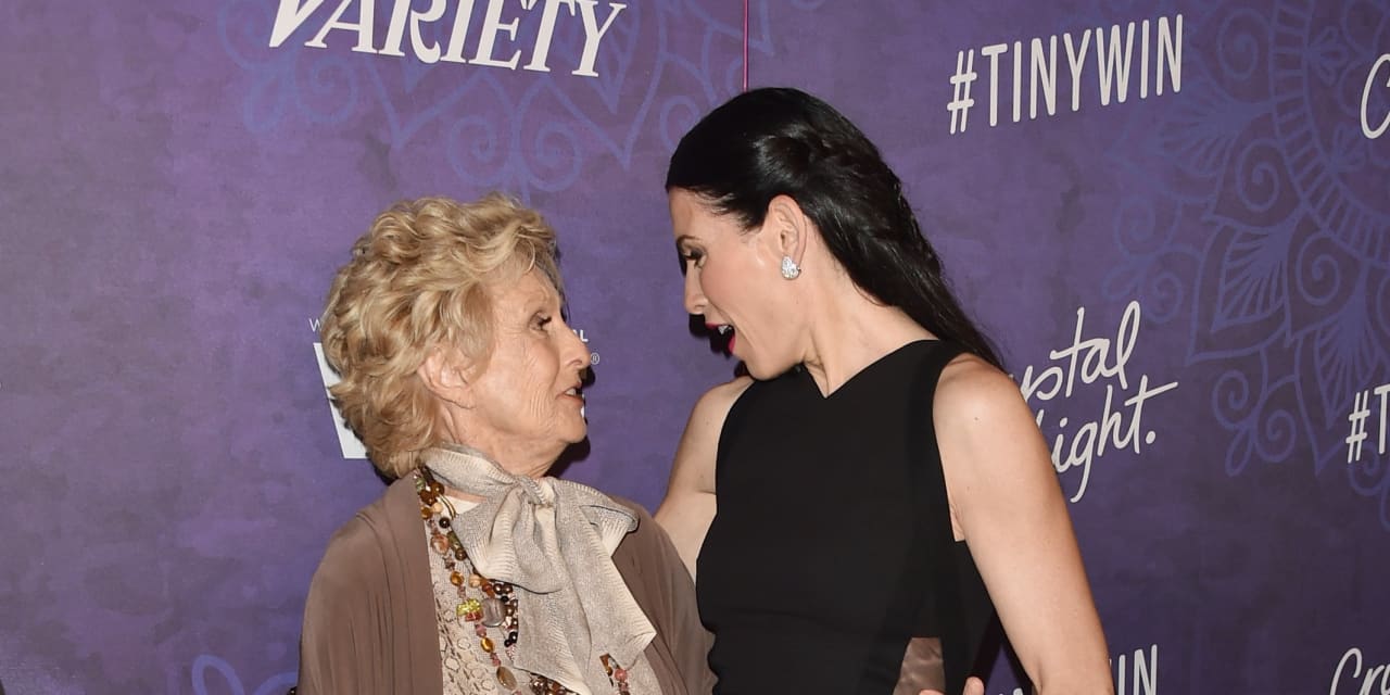 Cloris Leachman, Oscar winner and TV’s Phyllis Lindstrom, has died at ...