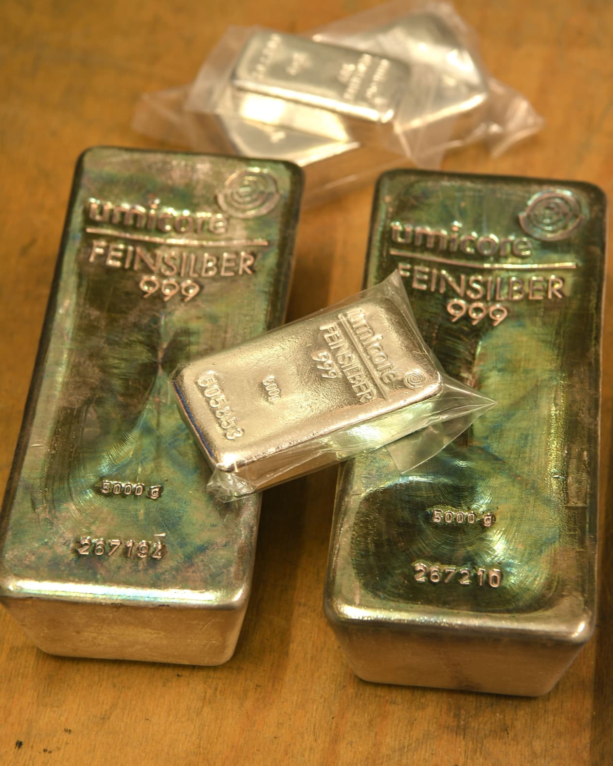 Why silver is outperforming gold - MarketWatch