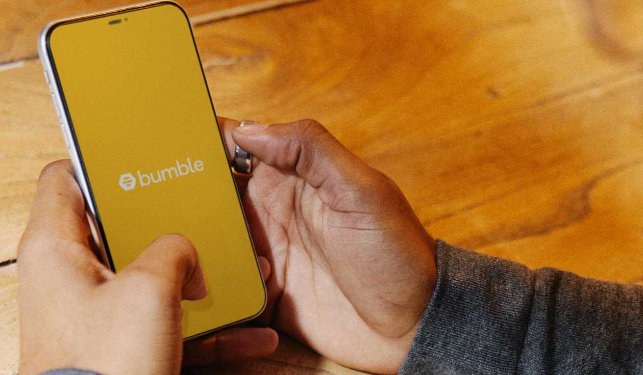 Bumble stock rockets after company lands a new ‘BFF’ - MarketWatch