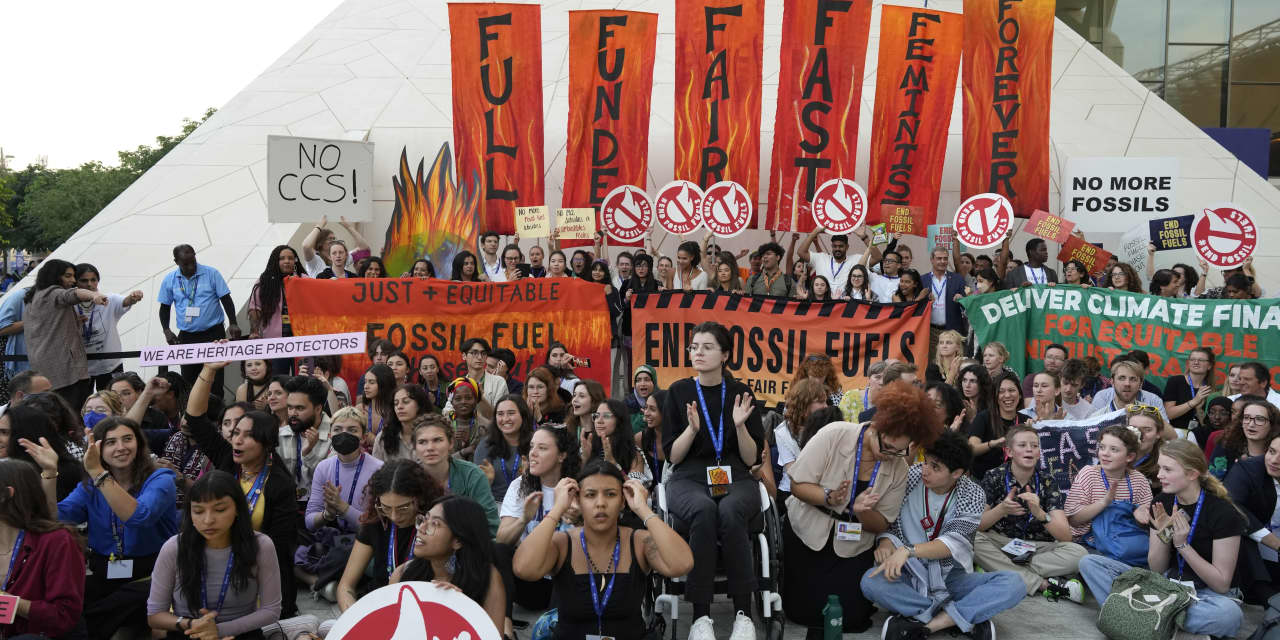 U.N. COP28 climate talks enter last day with no agreement in sight on fossil fuels - MarketWatch