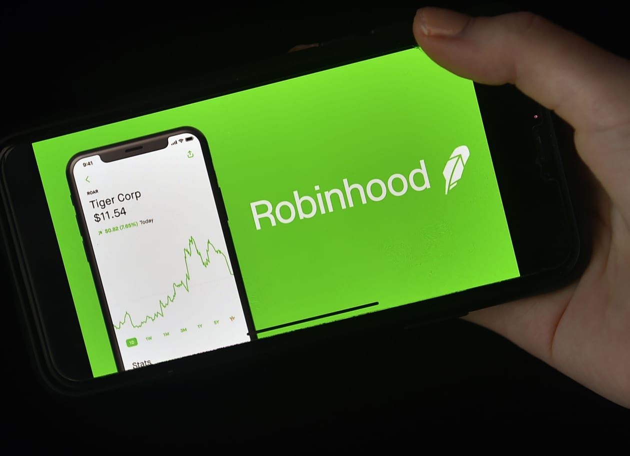 Robinhood shares soar as new crypto stock tokens open doors to overseas investors - MarketWatch