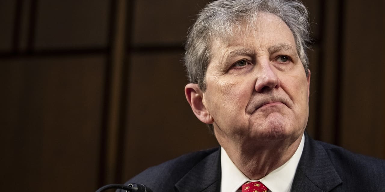 ‘I believe we have an idiot control problem’: Sen. John Kennedy reacts ...