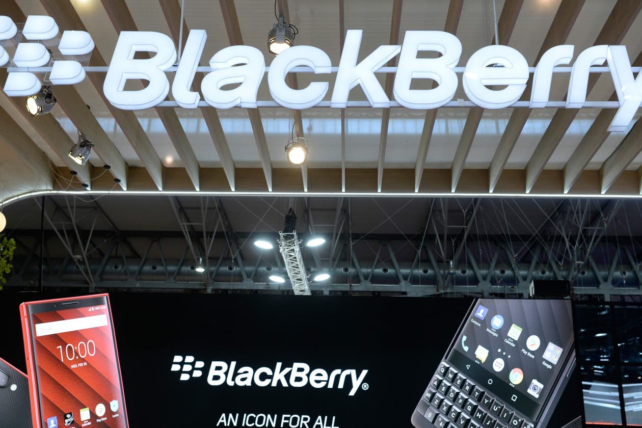 BlackBerry swings to surprise profit on sales growth for IoT ...