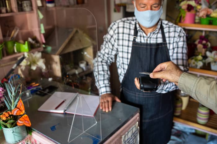 How seniors can thrive in a cashless world - MarketWatch