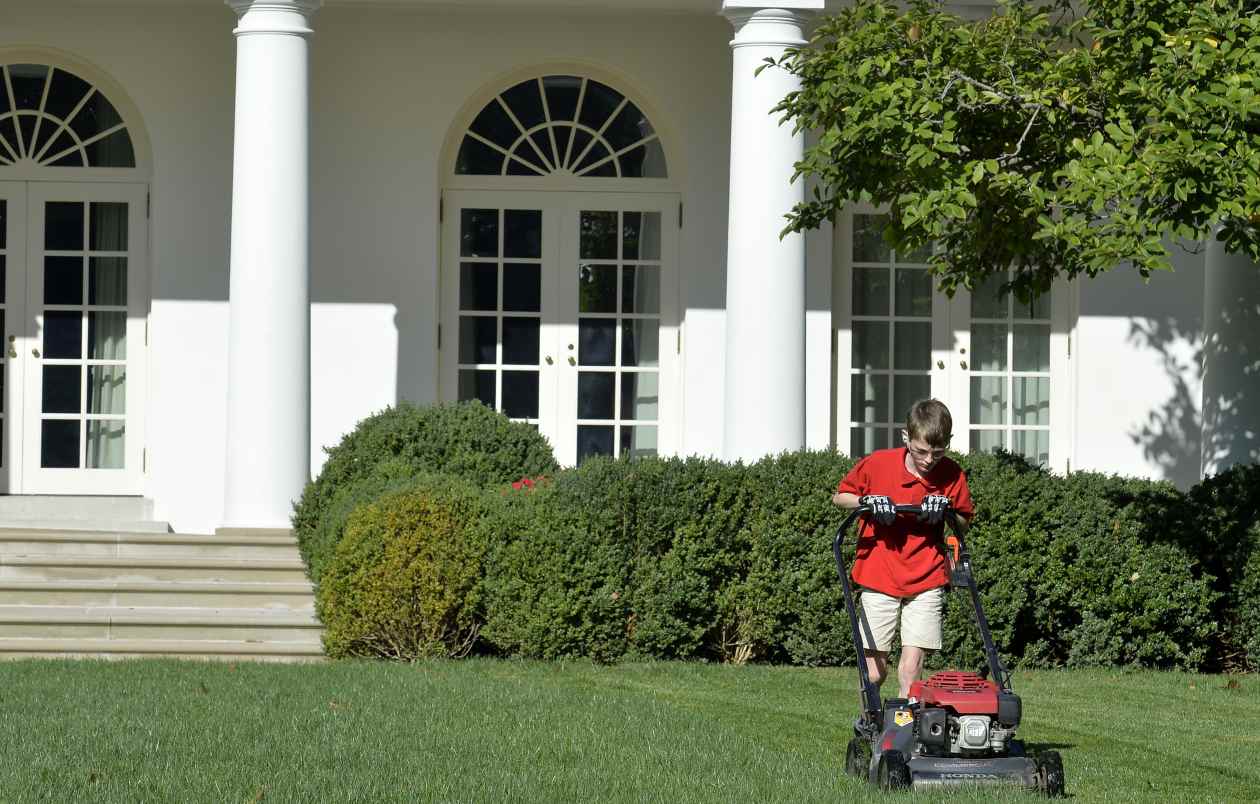 Kids boost their pandemic earnings by doing more chores — and selling ...