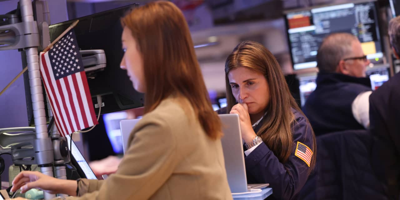 Long-term Treasury bond ETFs under pressure as investors weigh GDP ...