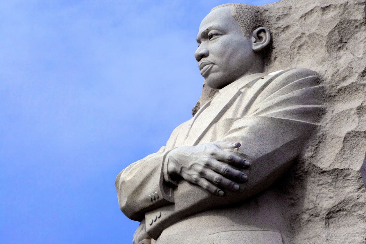 Is the stock market open on MLK Day? Does the post office deliver mail ...