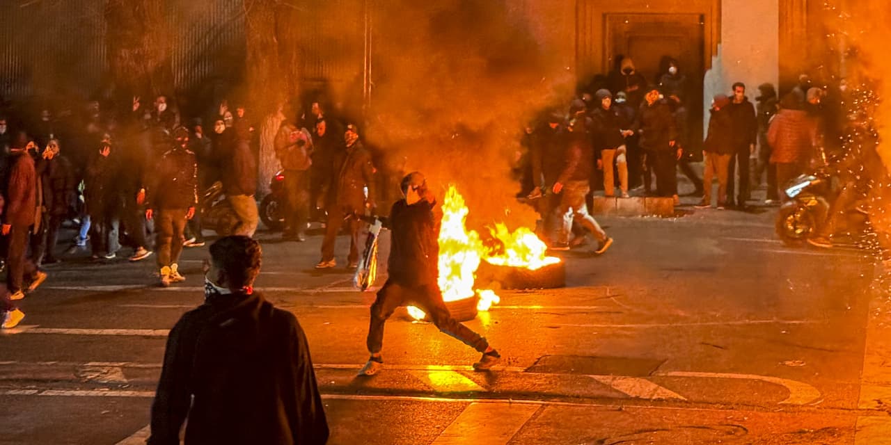 More than 500 feared dead as Iran cracks down on protests; U.S. weighs ...