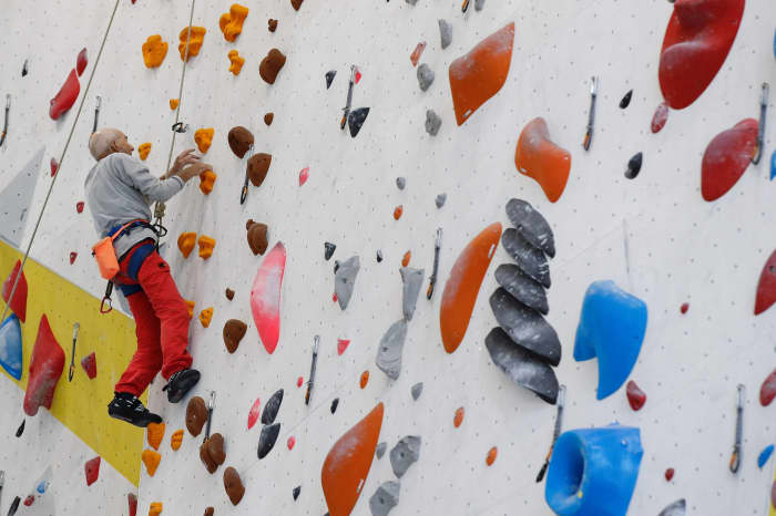 How stocks and other financial assets fare when inflation climbs ...