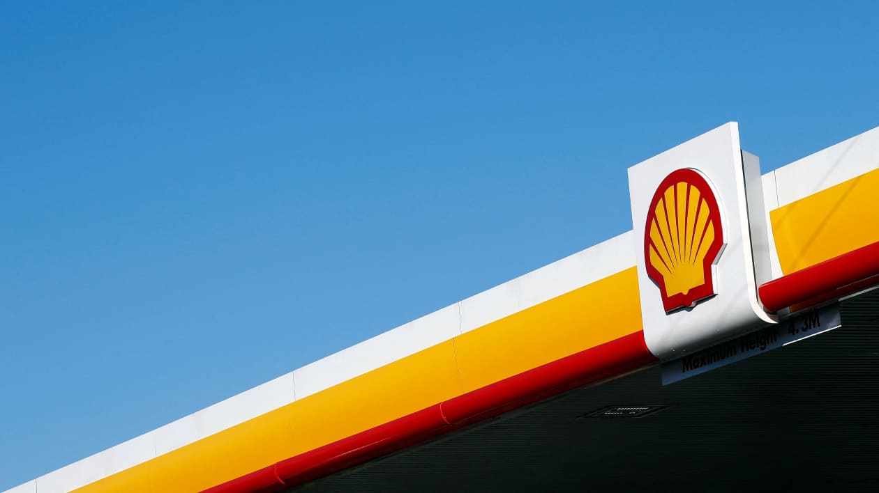 Shell shares rise as oil major brushes off impacts of global refining ...