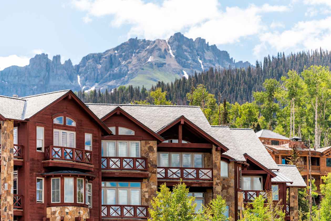 Want to buy a vacation condo? Here’s what you need to know first ...