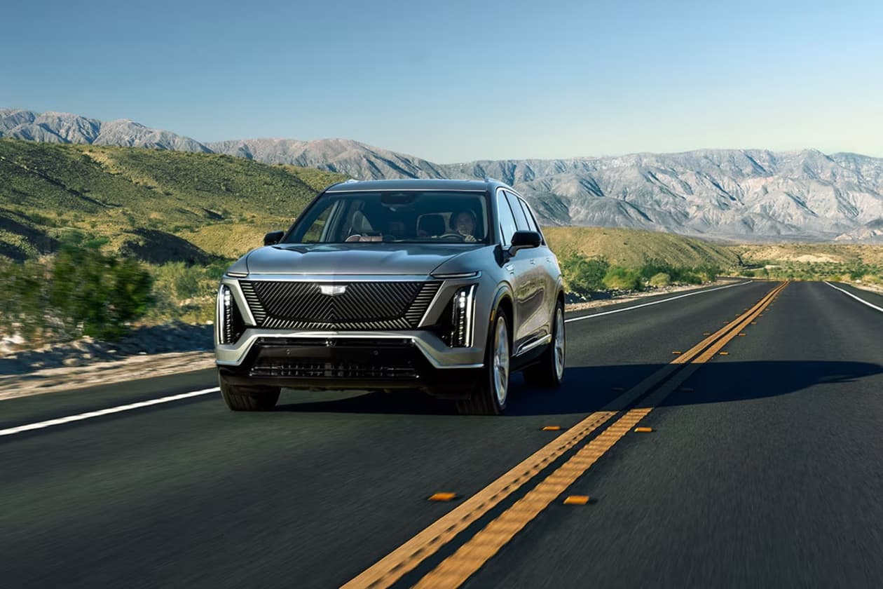 The new Cadillac Vistiq is a 3-row, 615-hp electric SUV that looks more ...