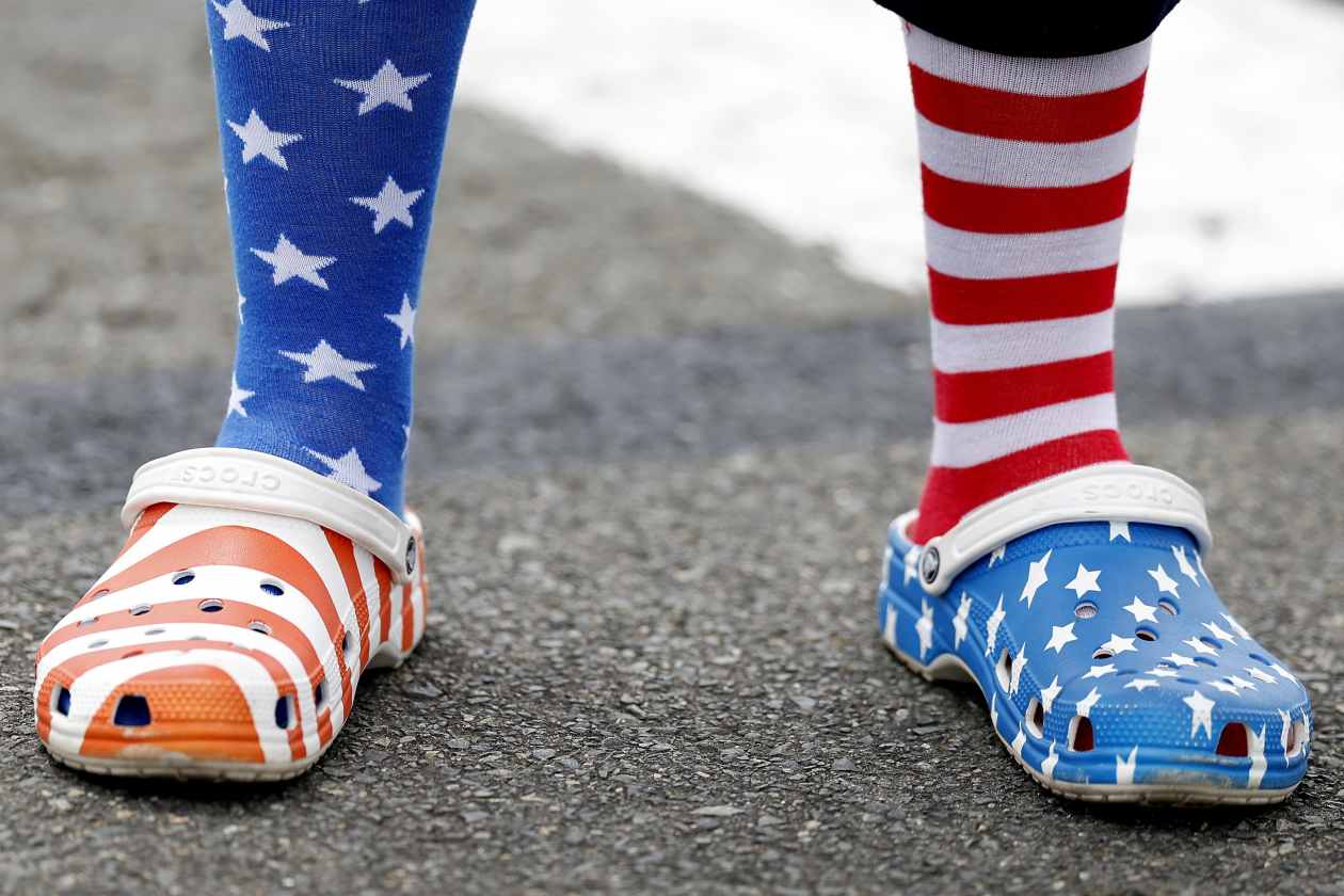 Crocs’ stock has its worst day in 14 years. People want discounts or ...