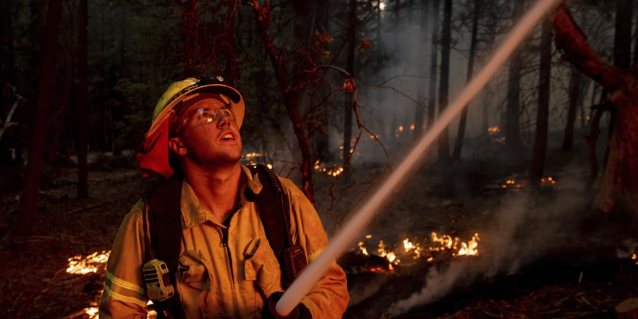 California’s Calder Fire jumps highway, threatens more mountain towns ...