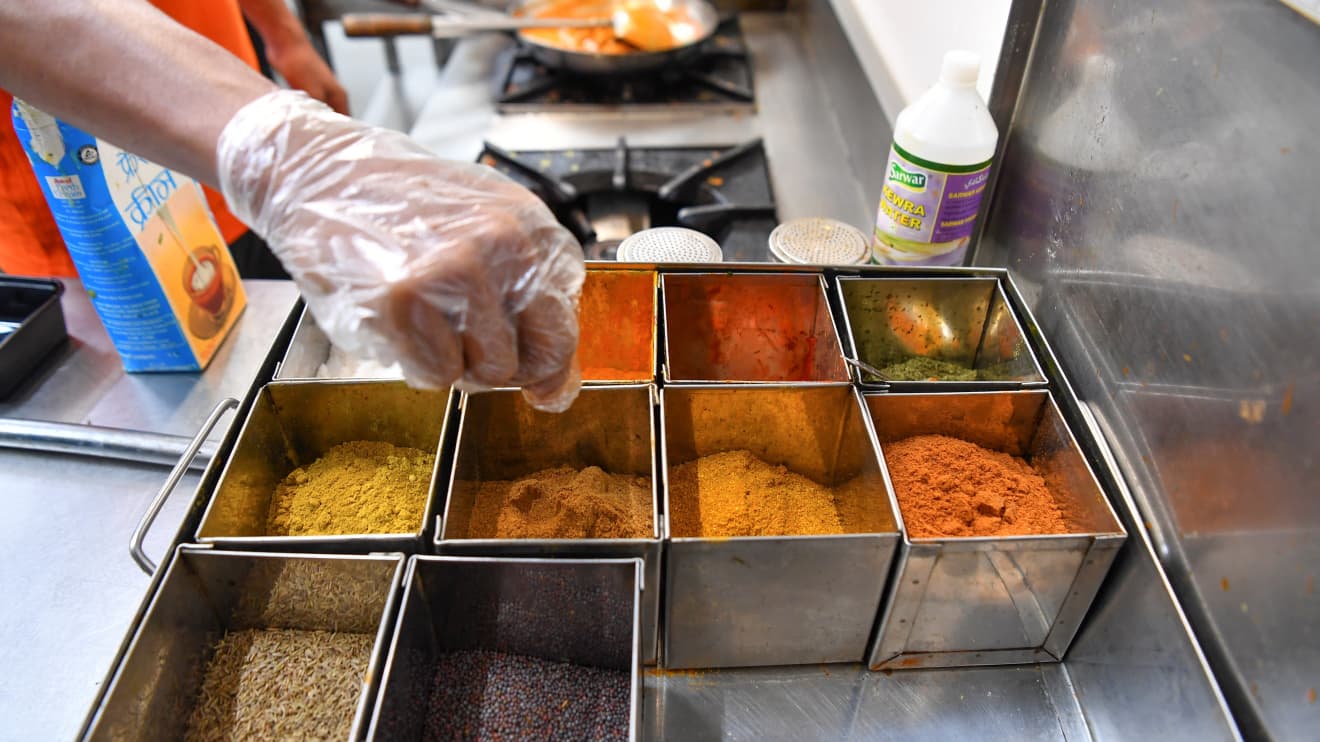 'What in the white nonsense is this?' Washington Post columnist faces ...