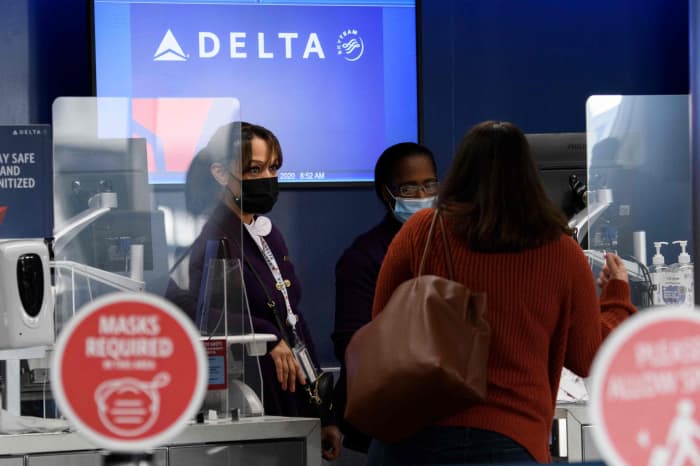 Delta Air reports this week, giving investors a first look into U.S ...