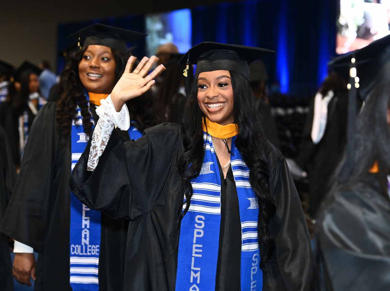 Gen Z workers want to make $100,000 in their first job out of college ...