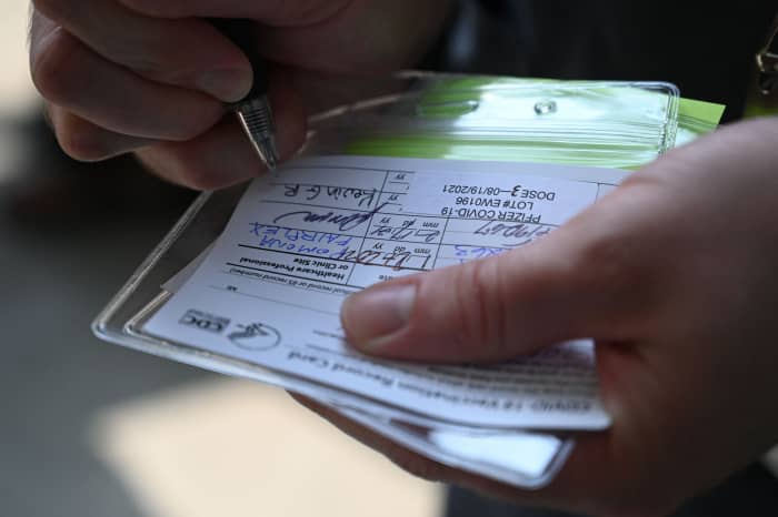 Scientists continue to say there isn't enough evidence to make COVID-19 ...