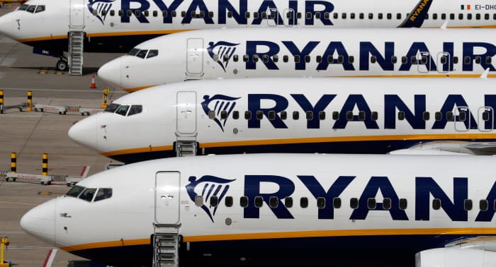 Ryanair rises on market share gains as Credit Suisse lifted ahead of ...