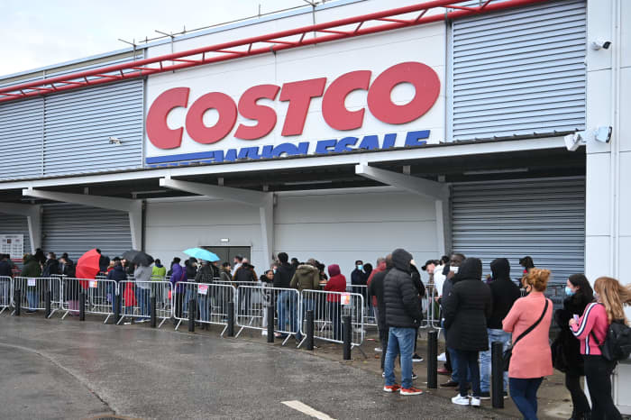 Costco growth hits highest annual totals since 1990s after record ...