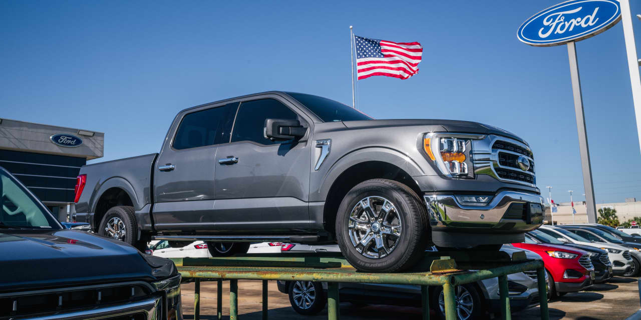 Car dealerships go ‘old school’ as CDK Global cyberattack forces some ...