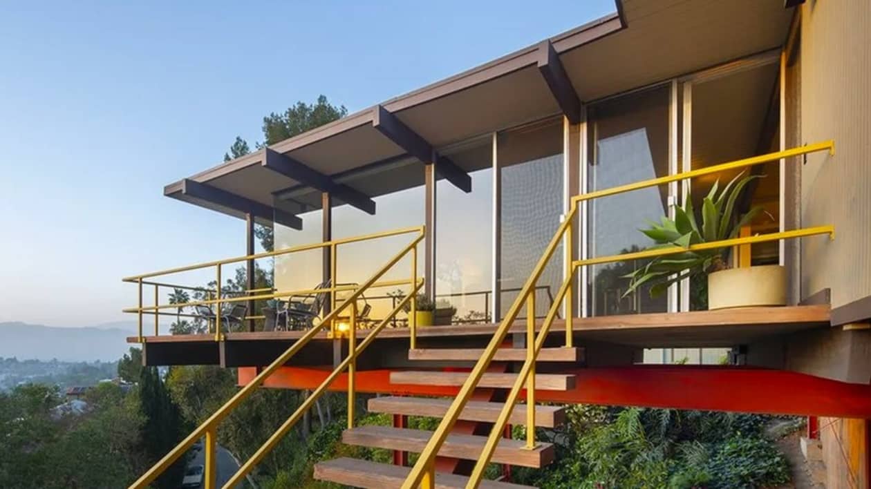 ‘Wholly unique’: This midcentury marvel in L.A., an architectural ...
