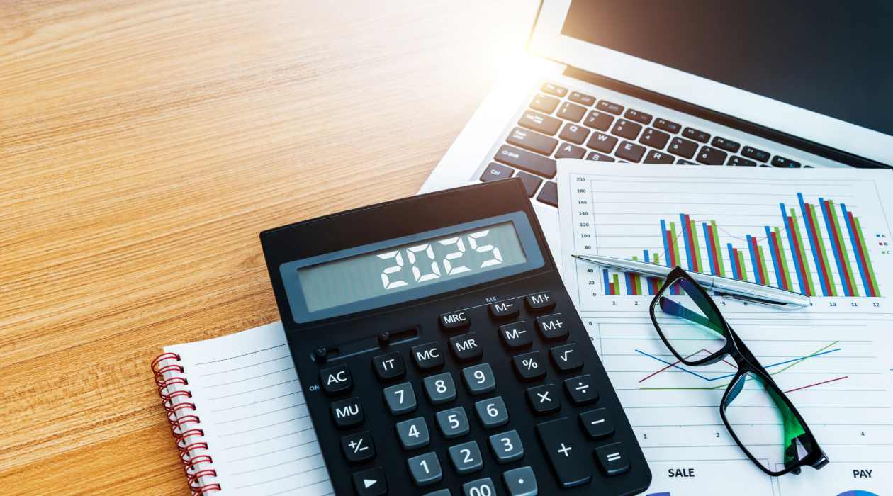 If you haven’t filed your taxes yet, here’s what 15 tax experts say you ...