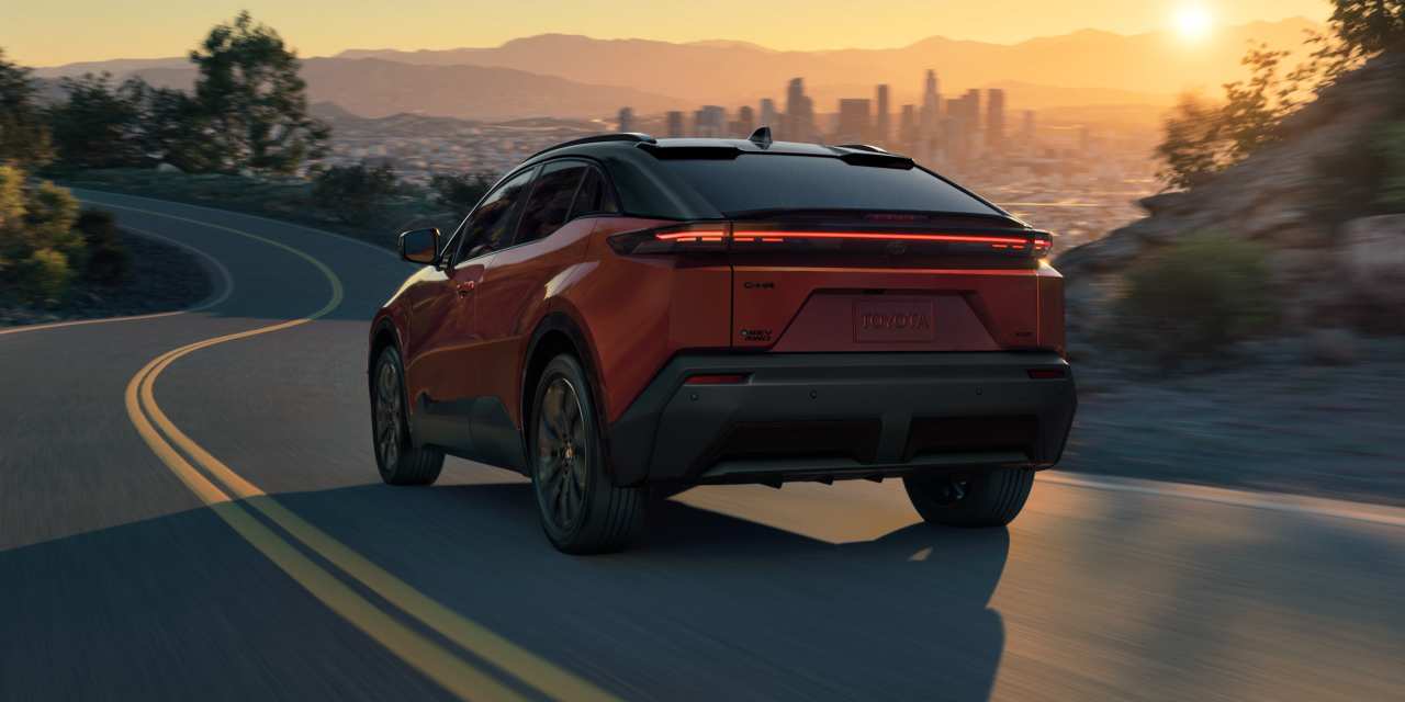 Toyota is bringing back this little subcompact crossover SUV, this time ...